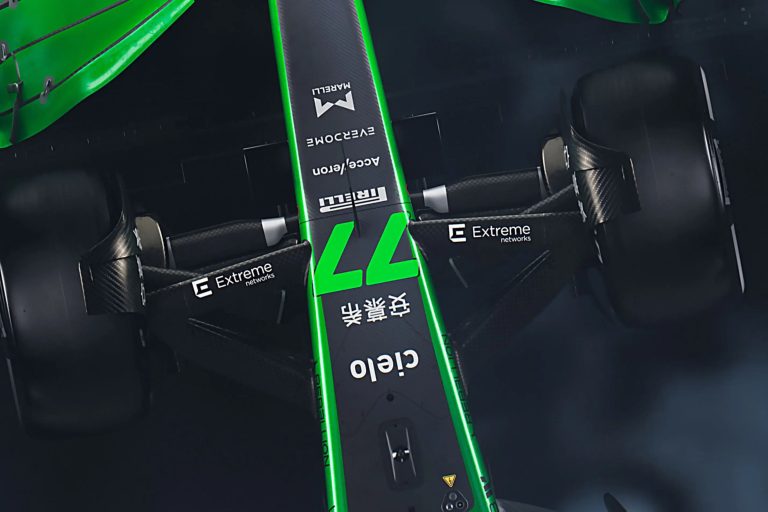 Il team di F1 Stake Kick Sauber corre con il Wi-Fi ad alta velocità 6E ...